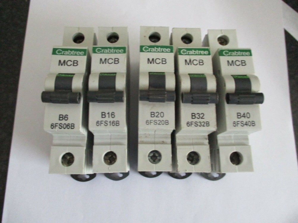 CRABTREE LOADSTAR 6FS RANGE B & C RATED 6 10 16 20 32 40 SINGLE POLE MCBS