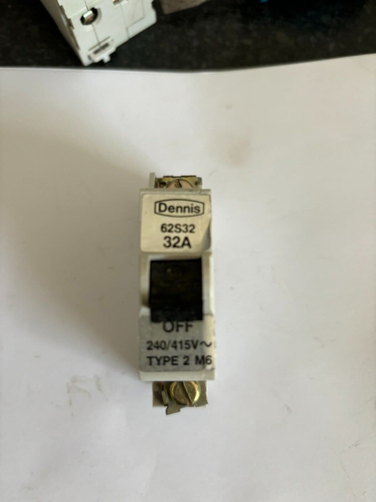 MEM EATON 32A 32 AMP M6 TYPE 2 SINGLE POLE MCB CIRCUIT BREAKER 321QE2