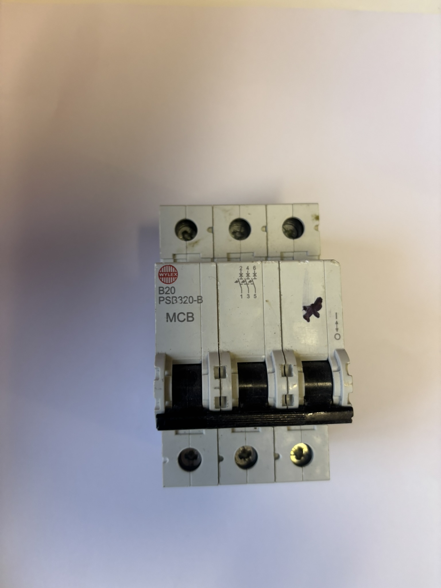 WYLEX B32 32 AMP PSB332-B 10KA TRIPLE POLE MCB CIRCUIT BREAKER RECENT