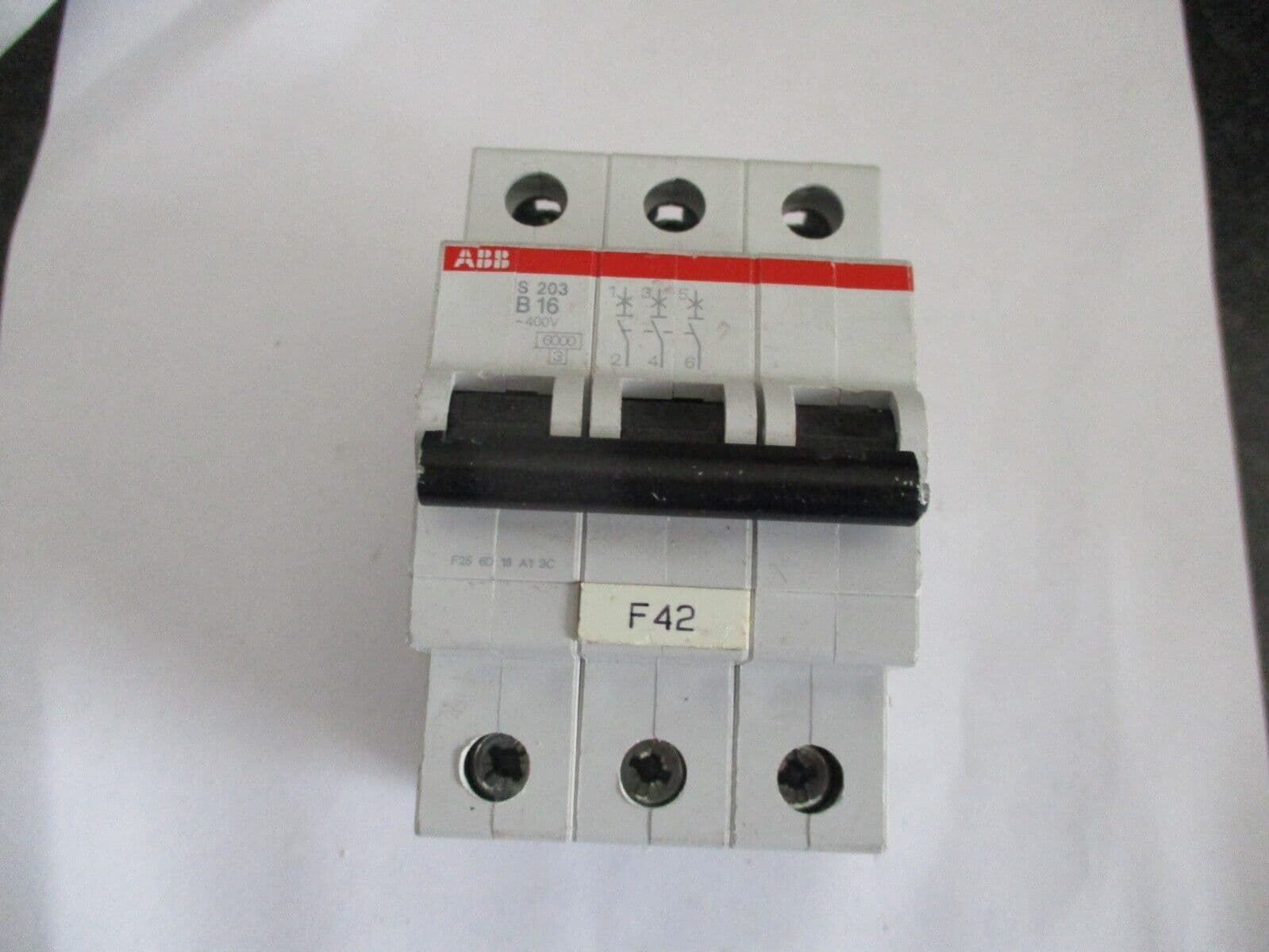 ABB S203 B16 16 AMP 6KA TRIPLE POLE MCB CIRCUIT BREAKER