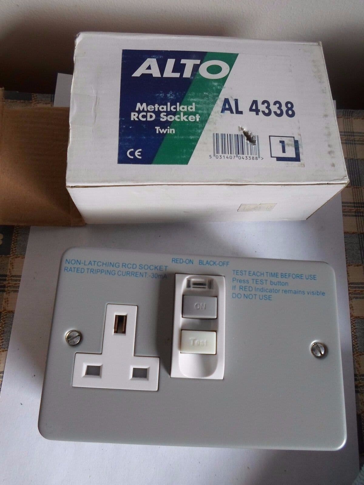 ALTO AL4338 METALCLAD RCD SOCKET