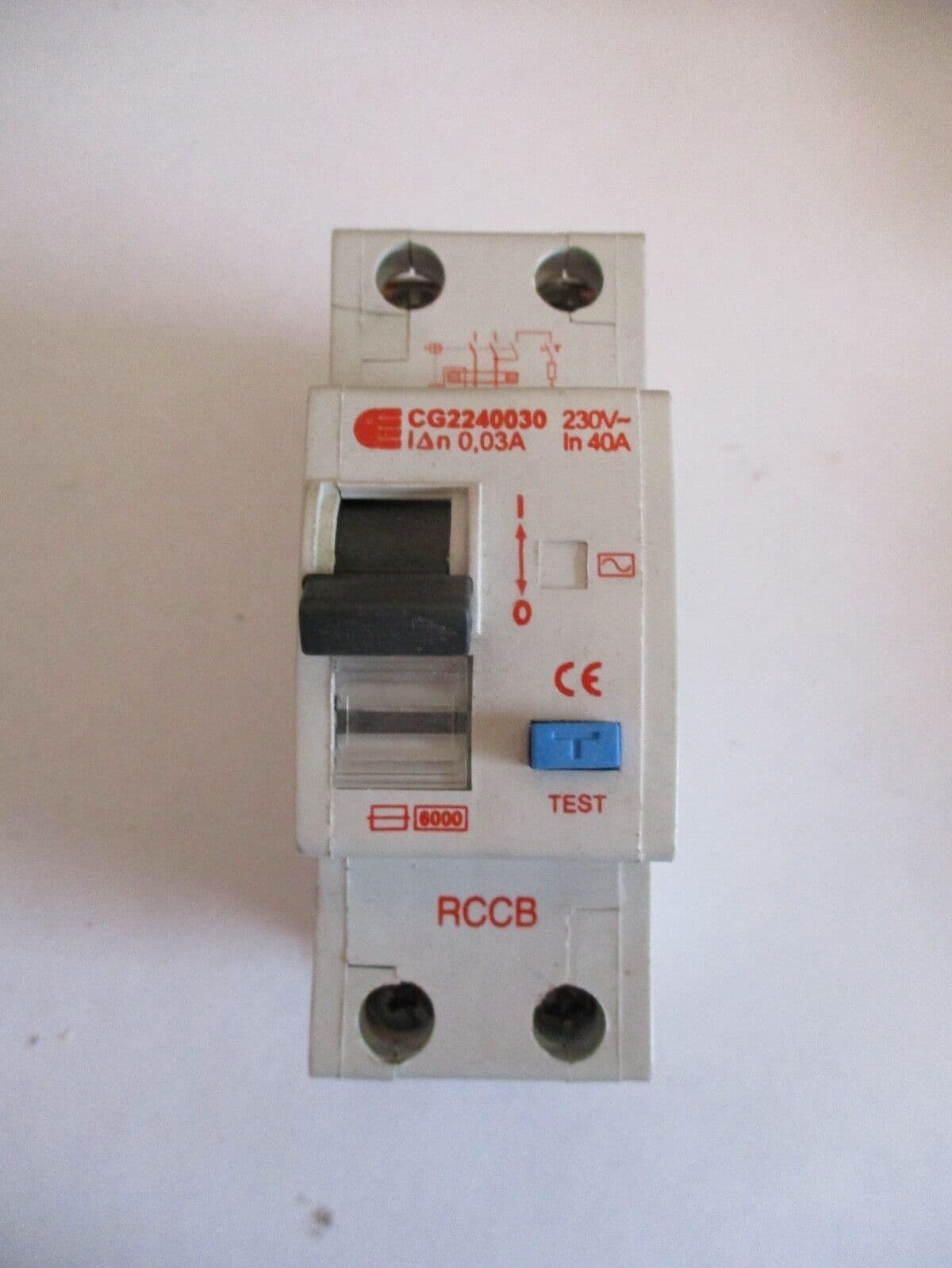 CEENORM CG22400030 40 AMP 30mA RCCB CIRCUIT BREAKER