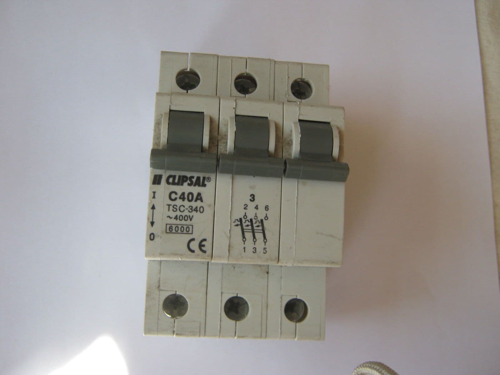 CLIPSAL 40 AMP C40A TSC-340 TRIPLE POLE MCB CIRCUIT BREAKER