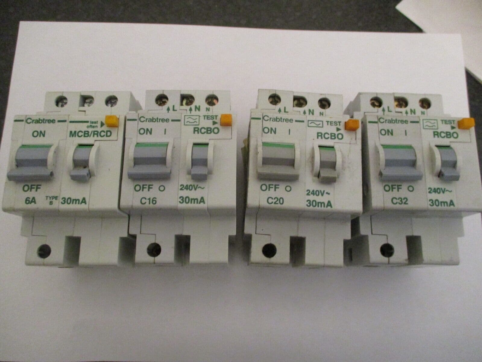 CRABTREE POLESTAR B6 C10 C16 C20 C32 C40 30mA DOUBLE POLE RCBO CIRCUIT ...