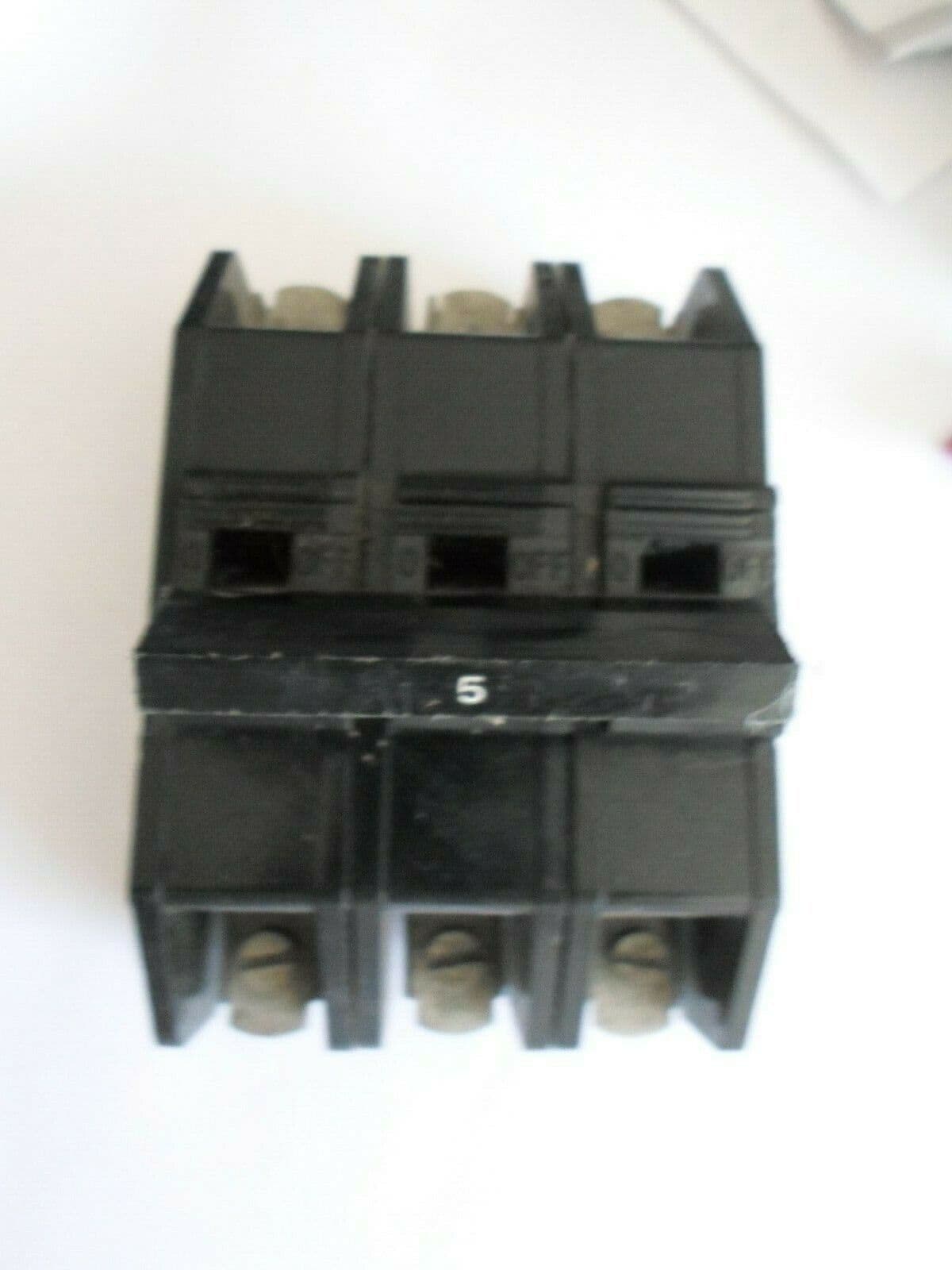 DORMAN SMITH LOADMASTER SERIES 15 5 AMP TRIPLE POLE MCB CIRCUIT BREAKER ...
