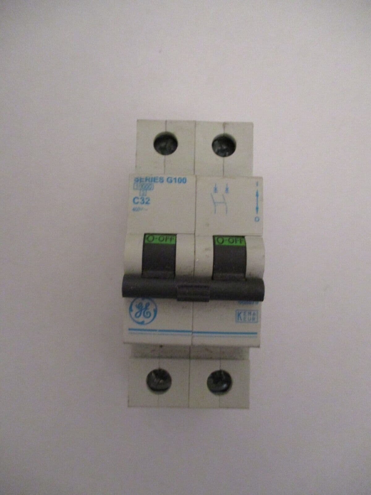 GE GENERAL ELECTRIC SERIES G100 C32 32 AMP V/395-007232 668879 DOUBLE ...