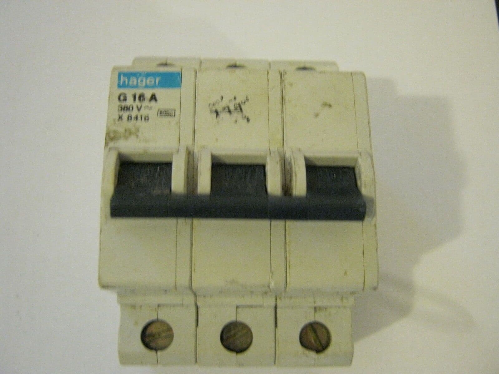 HAGER G 16A X 8416 380V TRIPE POLE MCB CIRCUIT BREAKER