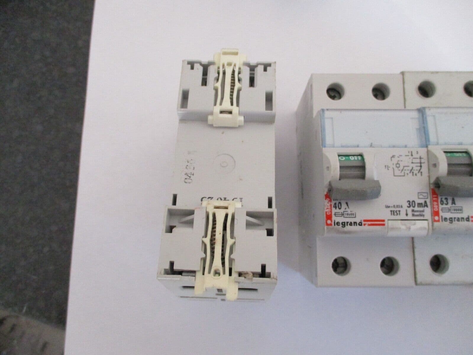LEGRAND 086 RANGE 25 40 63 80 AMP 30mA RCD CIRCUIT BREAKERS