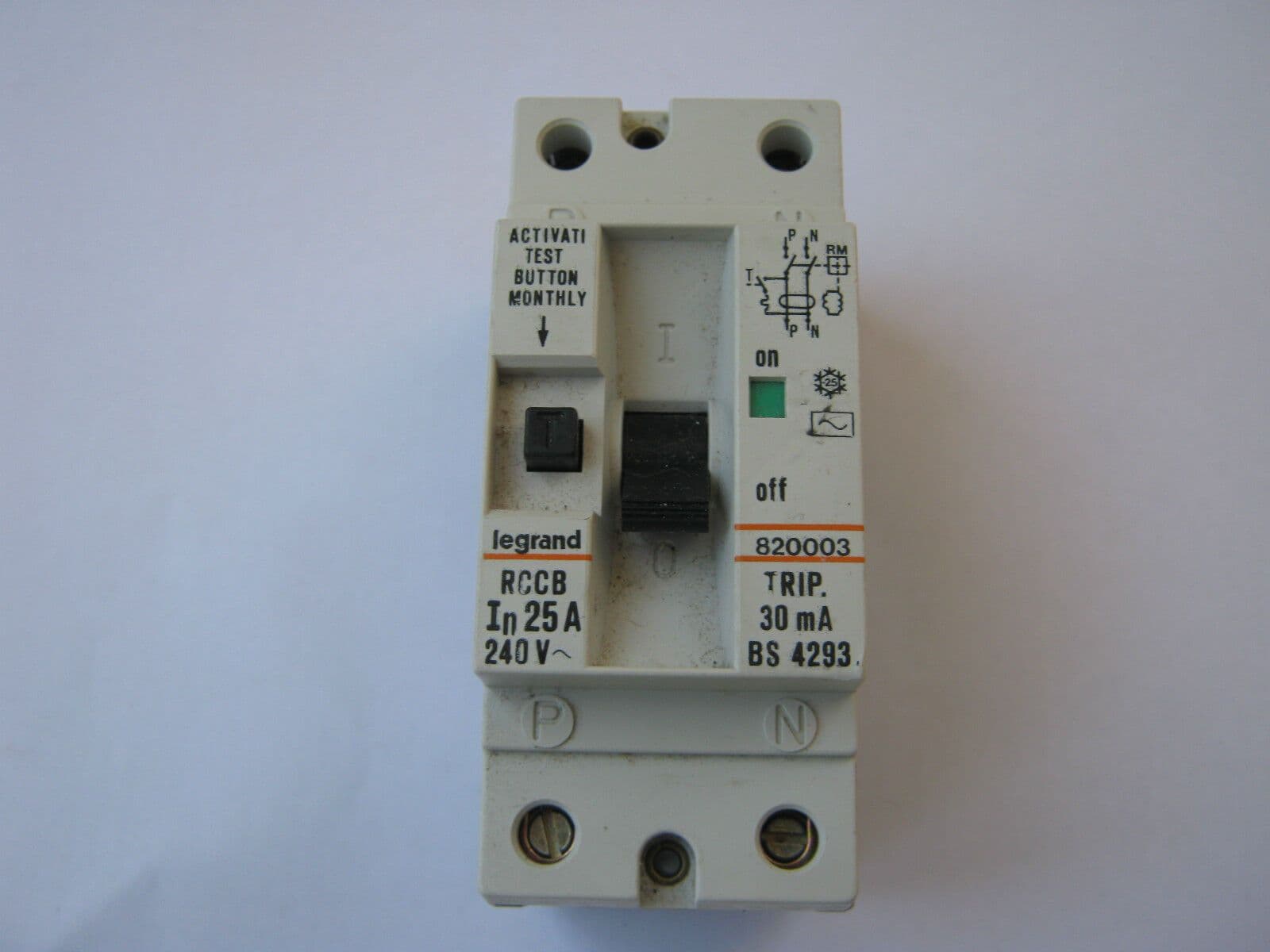 LEGRAND 25 AMP 30mA 820003 BS4293 MCCB CIRCUIT BREAKER