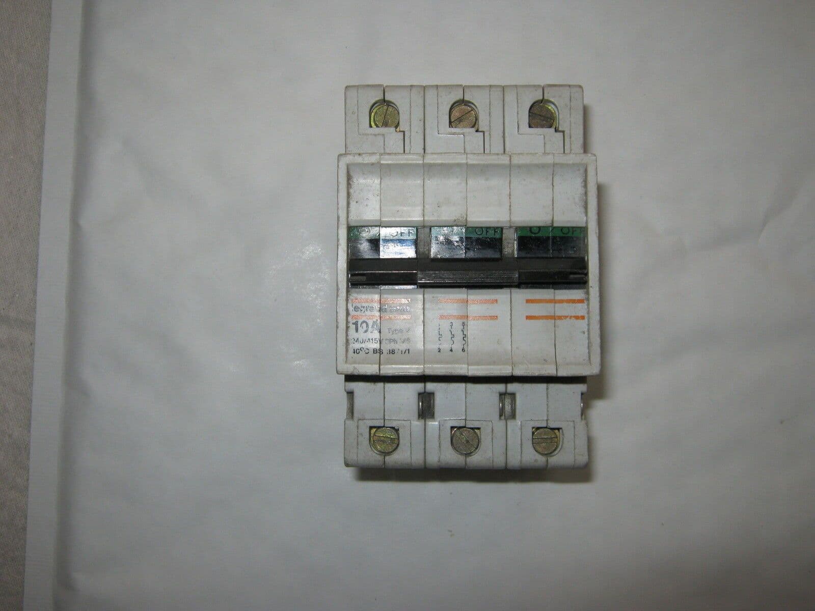LEGRAND 262449 10 AMP TYPE 2 TRIPLE POLE M6 MCB CIRCUIT BREAKER