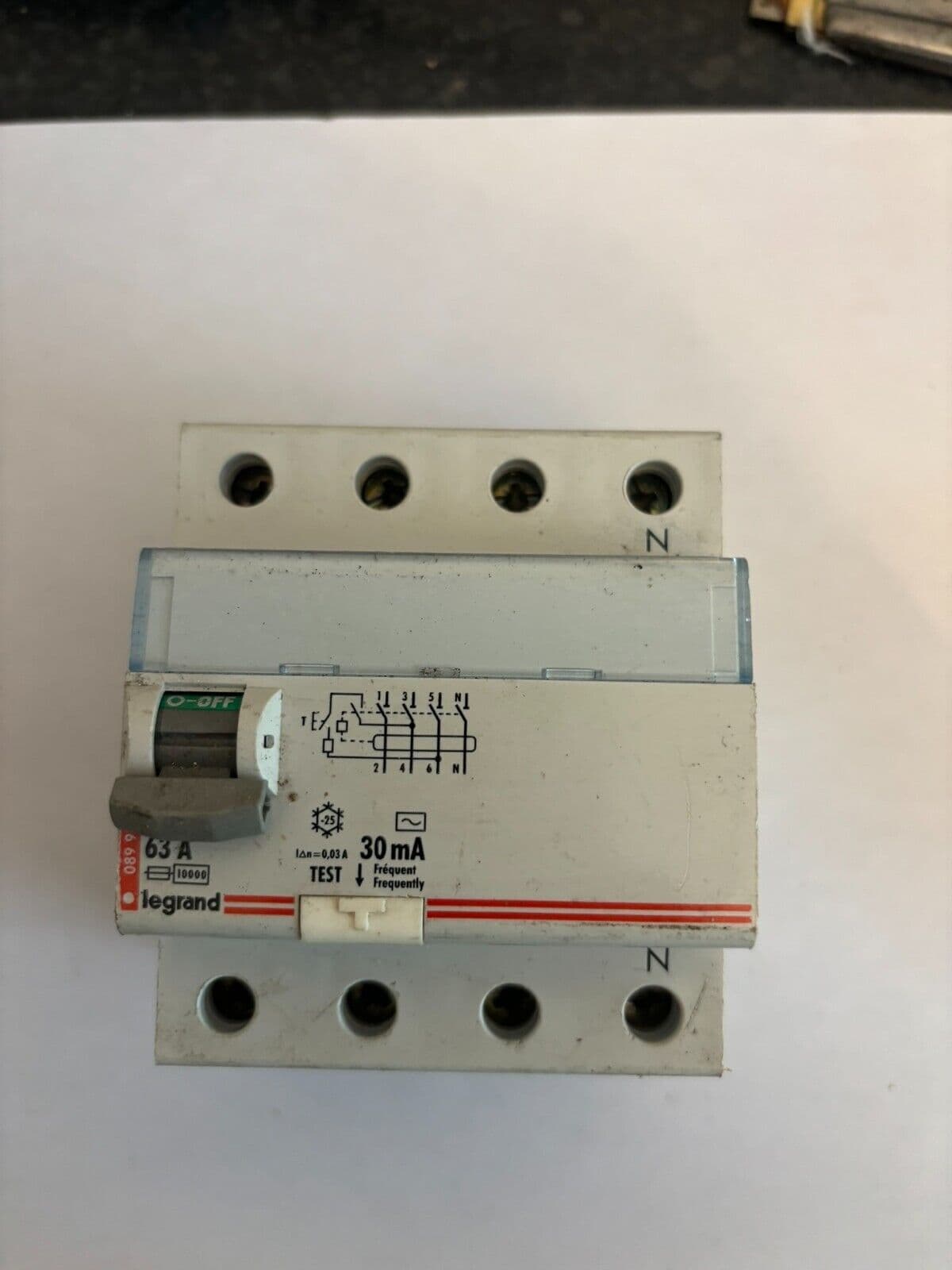 LEGRAND 63 AMP 30mA 4 MODULE 089 95 RCD CIRCUIT BREAAKER