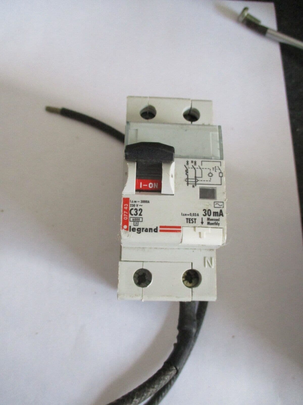 LEGRAND C32 32 AMP 30mA 07743 DOUBLE POLE RCD CIRCUIT BREAKER
