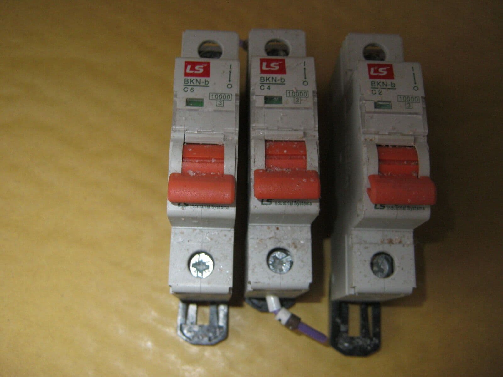 LS BKN-B -C4 4 AMP 10KA SINGLE POLE MCB CIRCUIT BREAKER