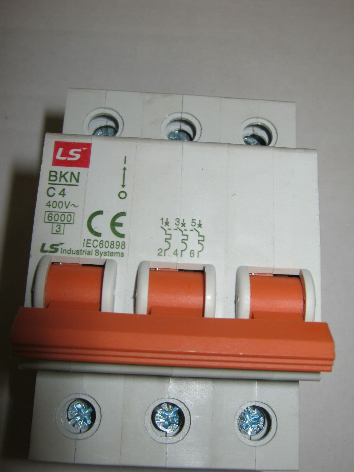LS INDUSTRIAL SYSTEMS BKN C4 4 AMP 6KA TRIPLE POLE CIRCUIT BREAKER