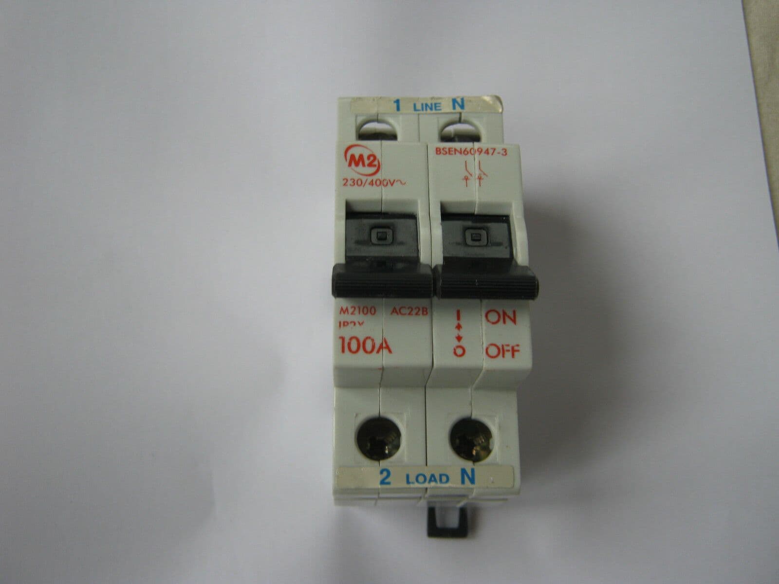 M2 100 AMP M2100 AC22 BS 60947 MAINSWITCH