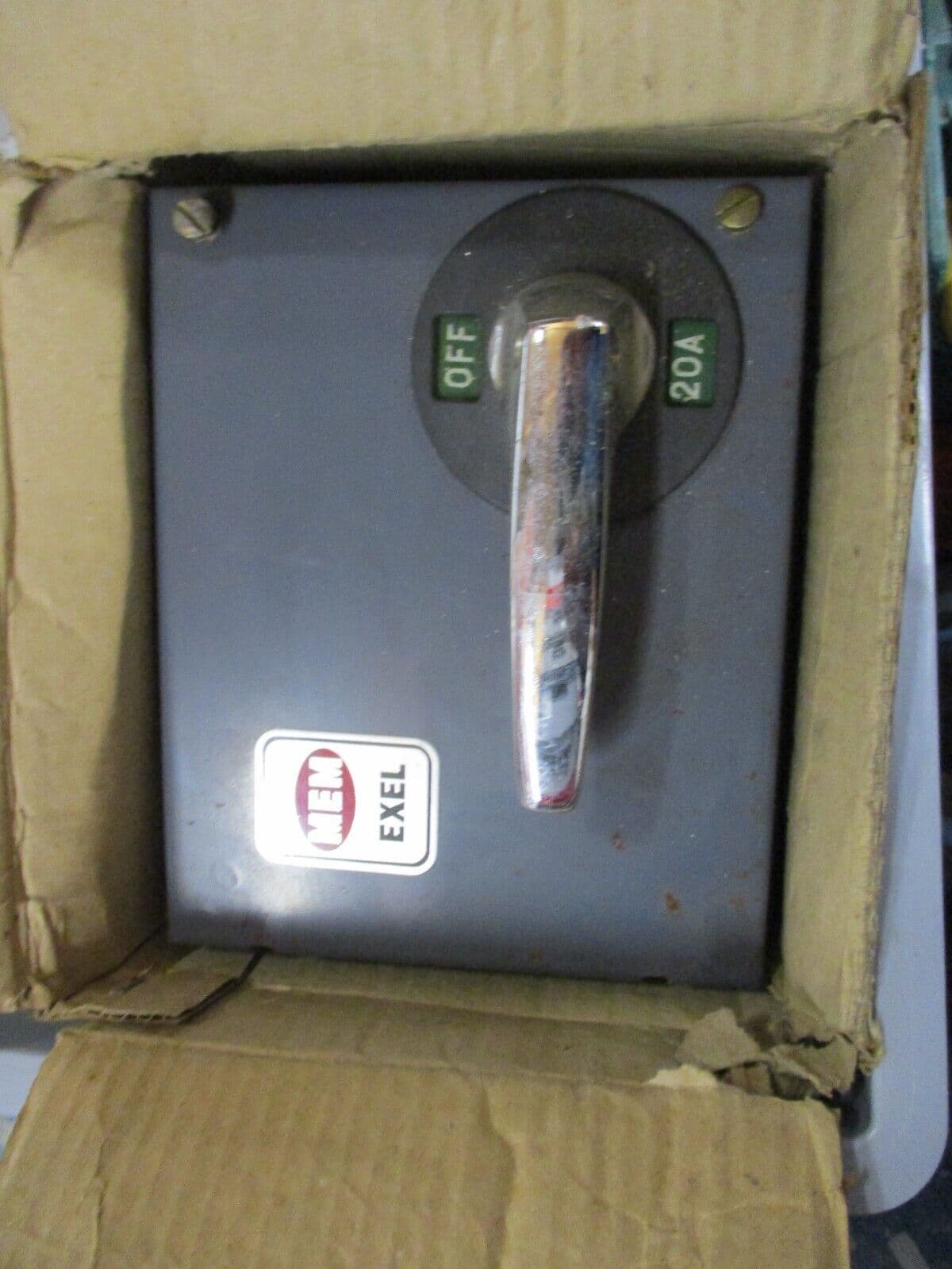 MEM 15AXTN2 20 AMP TPN SWITCH DISCONECTOR