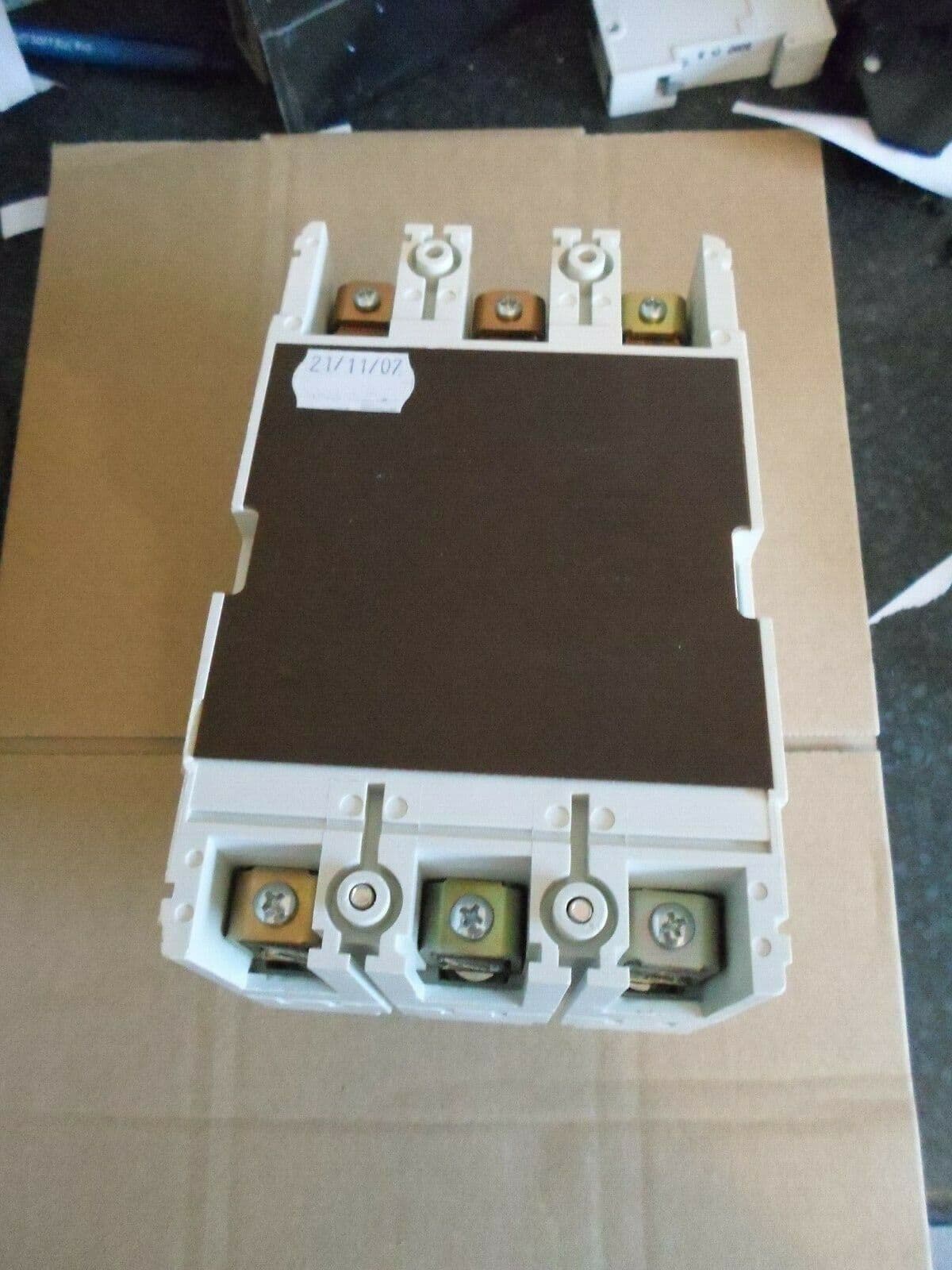 MEM EATON 200 AMP SWITCH DISCONNECTOR MFSD2003
