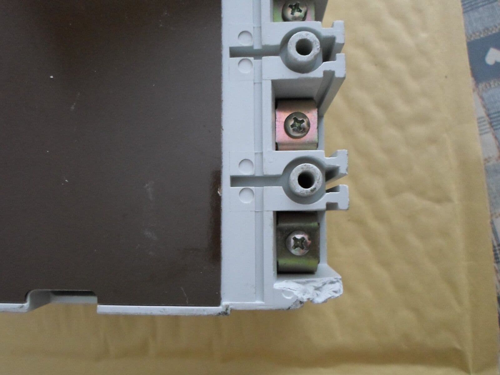 MEM EATON 200 AMP SWITCH DISCONNECTOR MFSD2003 NOTES