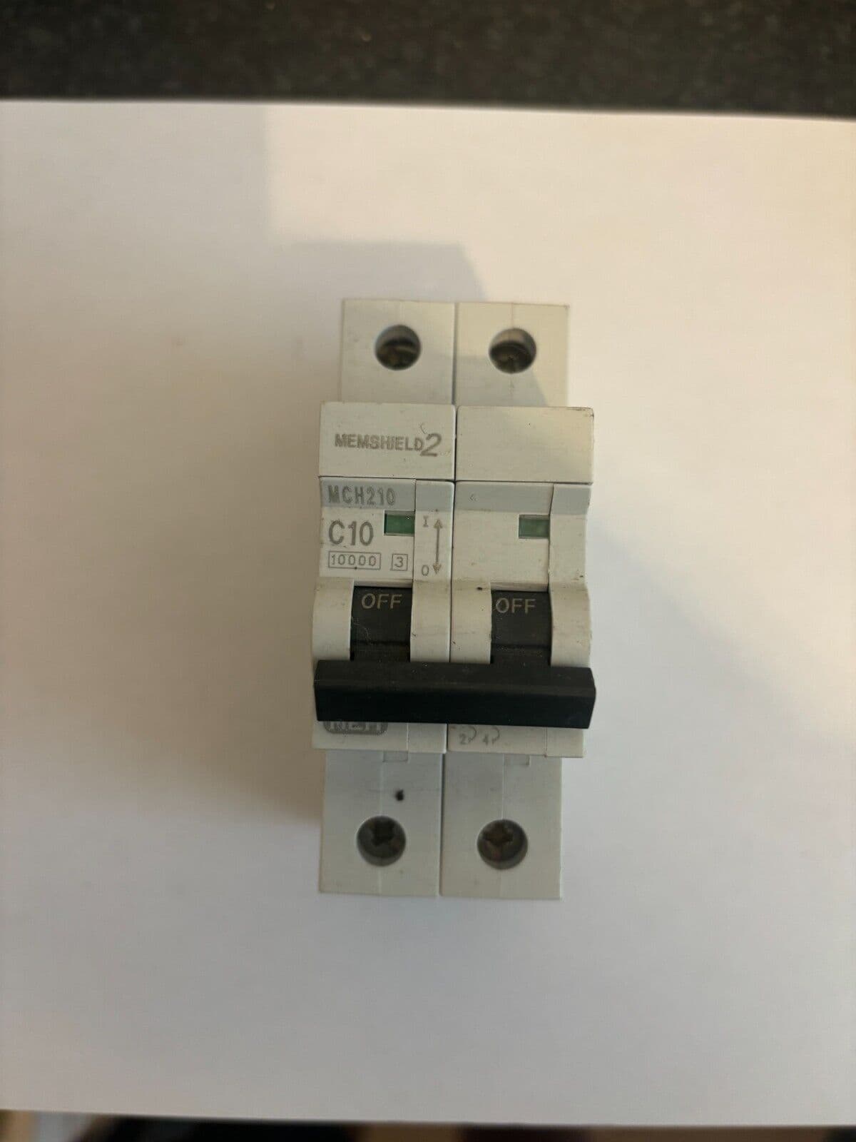 MEM EATON C10 10 AMP 10KA MCH210 DOUBLE POLE MCB CIRCUIT BREAKER