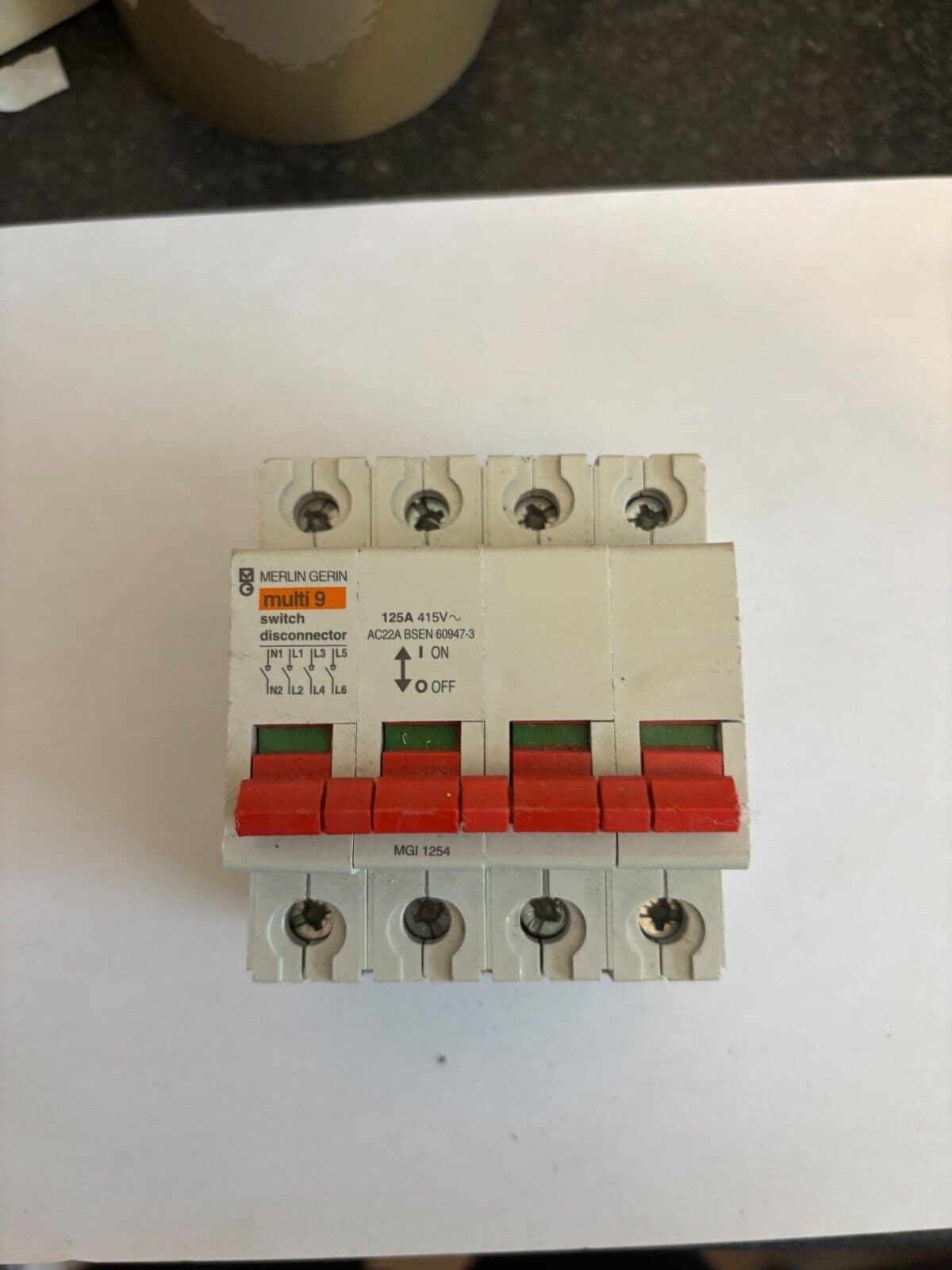 MERLIN GERIN 125 AMP MGI 1254 4 POLE MAIN SWITCH DISCONNECTOR