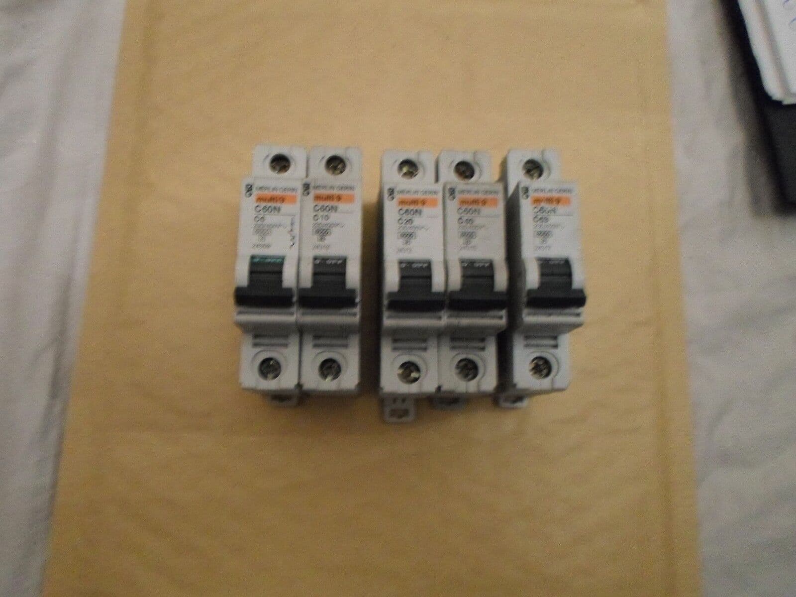 MERLIN GERIN C60N C6 C10 C20 C40 C63 SINGLE POLE 6KA MCB CIRCUIT BREAKERS