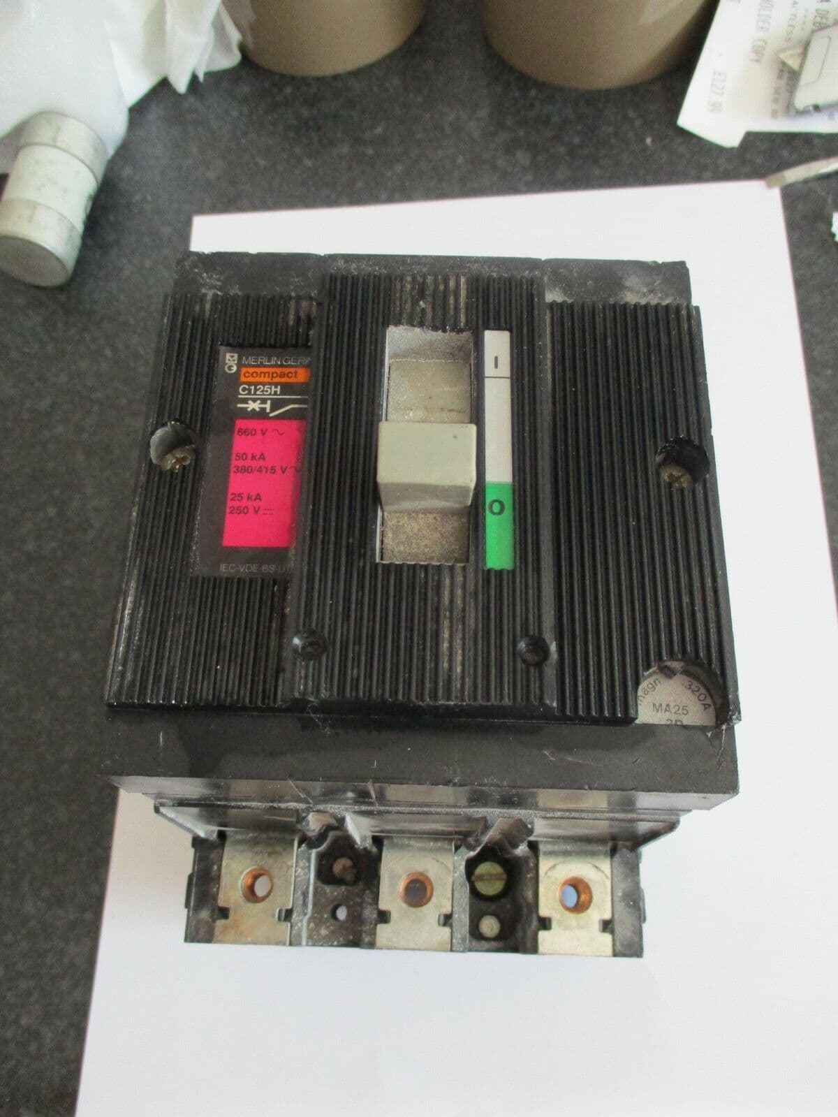 MERLIN GERIN COMPACT C125H 25 AMP TRIPLE POLE MCCB CIRCUIT BREAKER