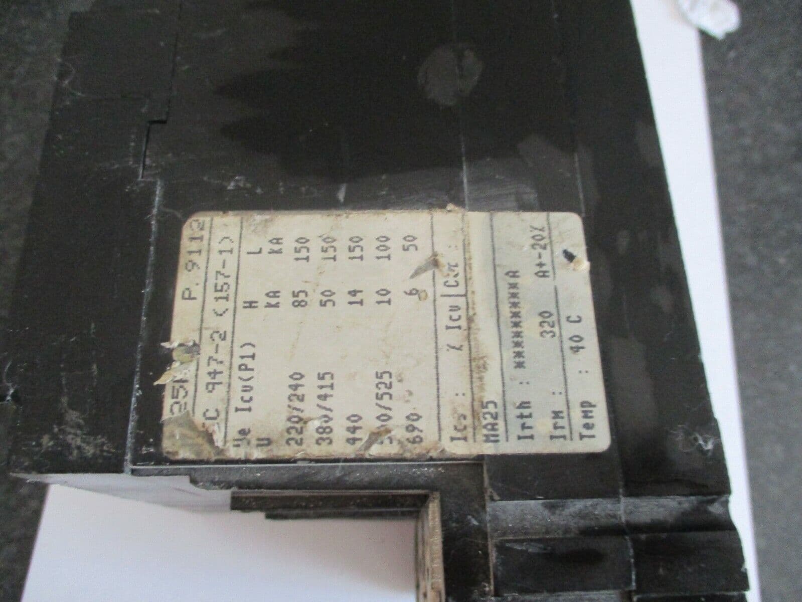 MERLIN GERIN COMPACT C125H 25 AMP TRIPLE POLE MCCB CIRCUIT BREAKER