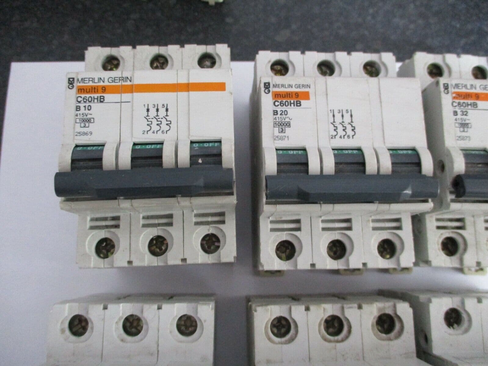 MERLIN GERIN MULTI 9 C60HB B6 B10 B16 B20 B32 B40 B50 B63 10KA TRIPLE POLE MCBS