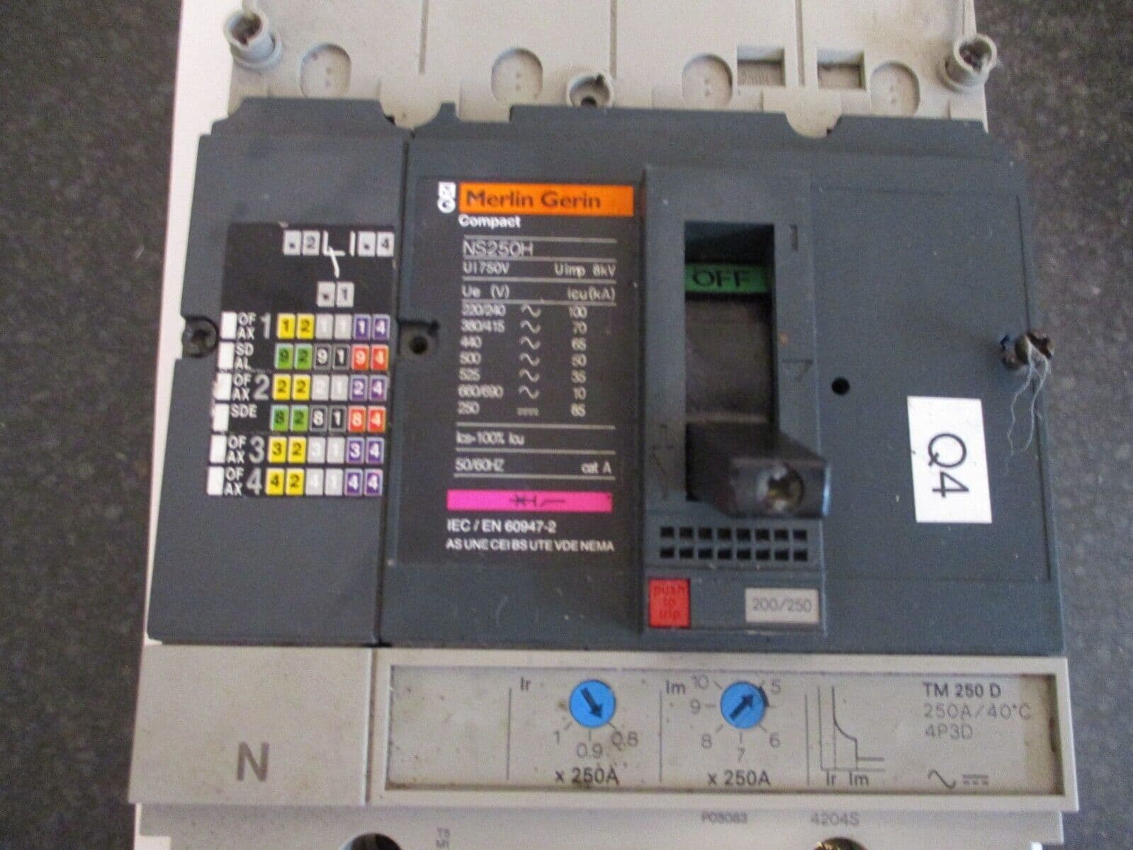 MERLIN GERIN NS250H TM 250 D 250 AMP ADJUSTABLE MCCB INC NEUTRAL ...