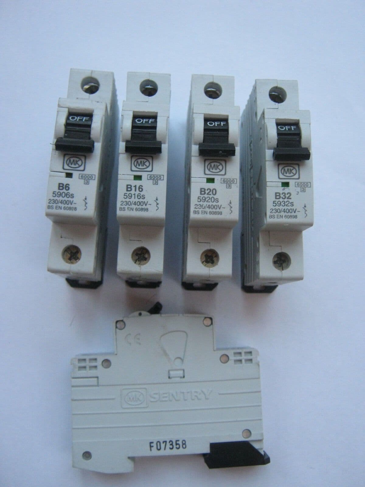 MK SENTRY 59 SERIES 5906s B6/5910s B10/ 5916s B16/ 5932s B32/5940s B40 MCBS