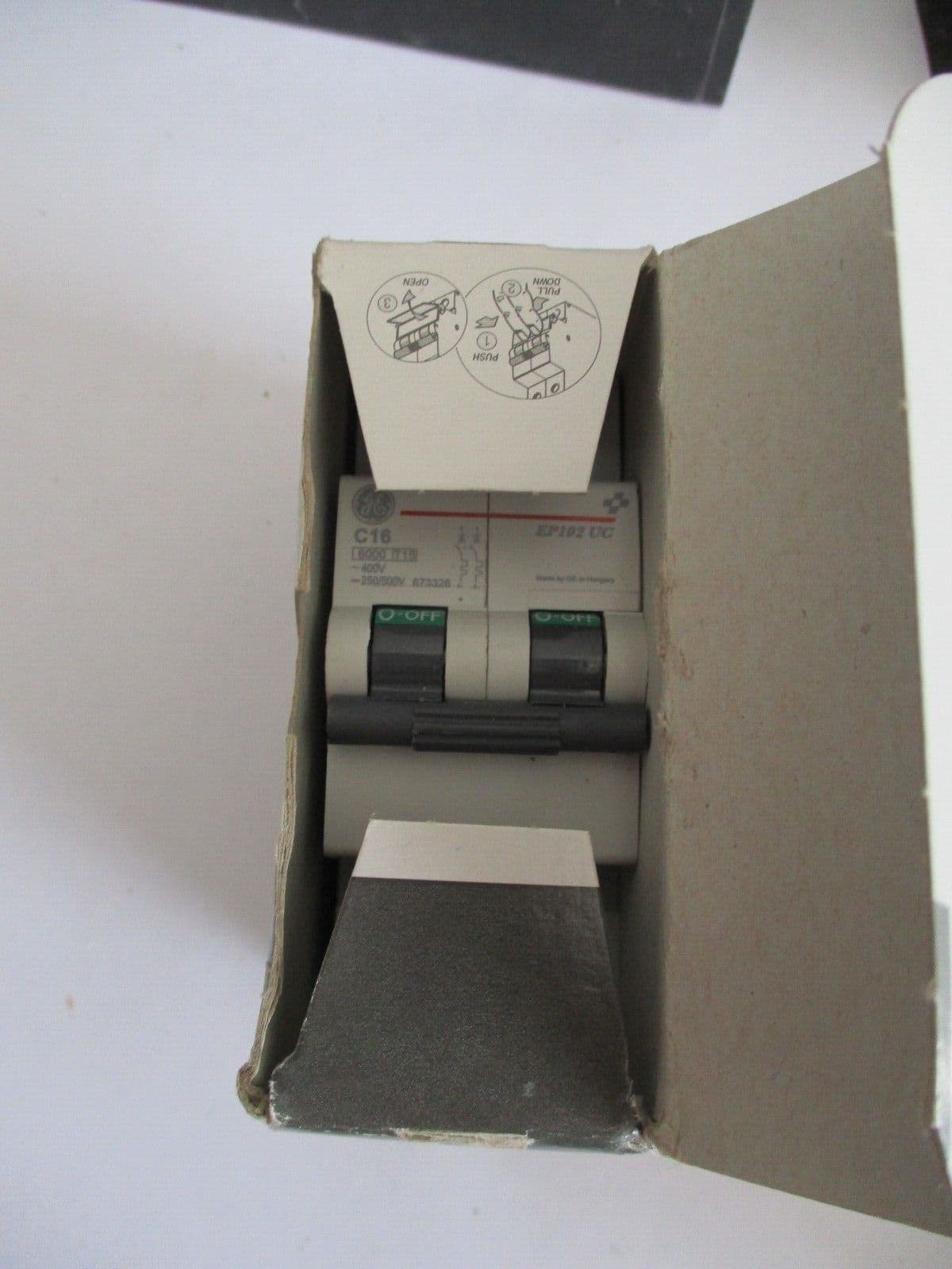 NEW GENERAL ELECTRIC C16 16 AMP EP102UCC16 673326 DP MCB CIRCUIT BREAKER