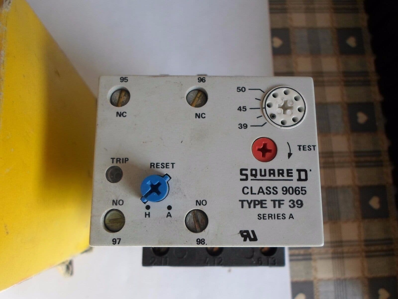 NEW SQUARE D CLASS 9065 TYPE TF39 39 TO 50 AMP OVERLOAD RELAY