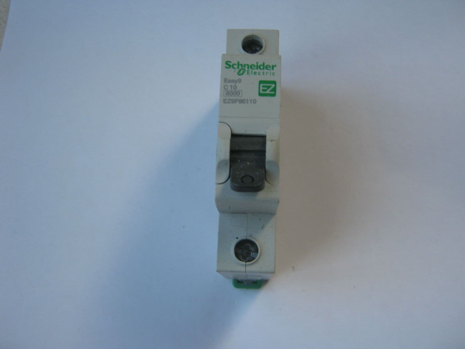 SCHNEIDER EASY9 C10 10AMP EZ9F66110 SINGLE POLE MCB CIRCUIT BREAKER