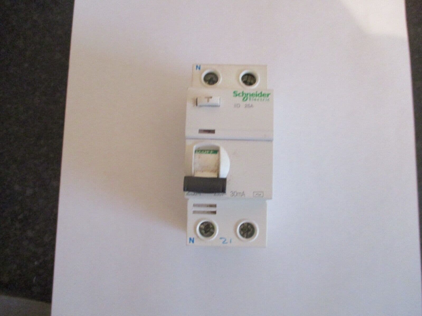 SCHNEIDER ELECTRIC 25 AMP 30mA A9R41225 RCD CIRCUIT BREAKER