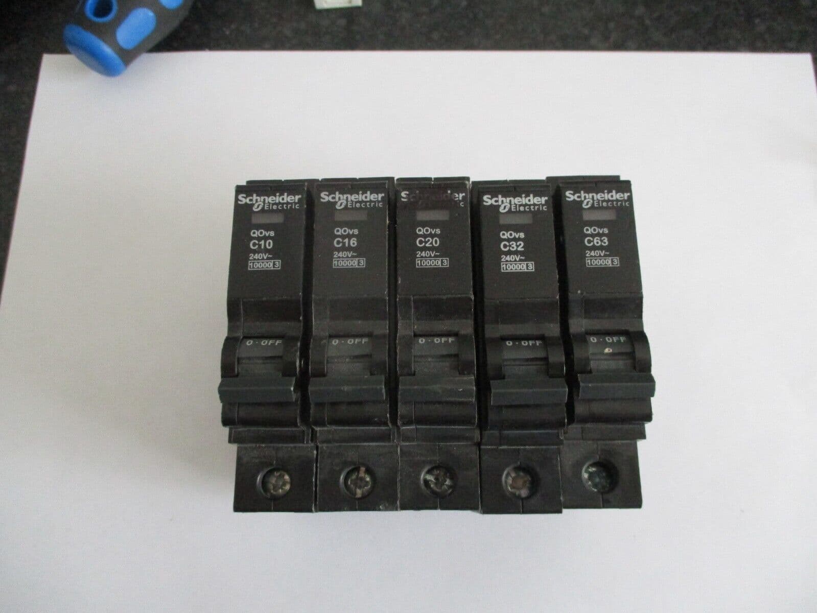 SCHNEIDER QOVS C6 C10 C16 C20 C32 C40 C63 10KA SINGLE POLE MCB CIRCUIT ...