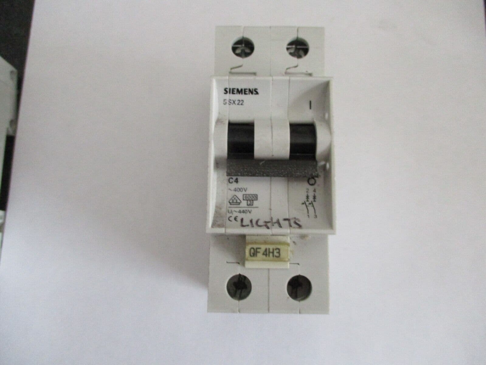 SIEMENS 5SX22 C4 4 AMP 6KA DOUBLE POLE MCB CIRCUIT BREAKER