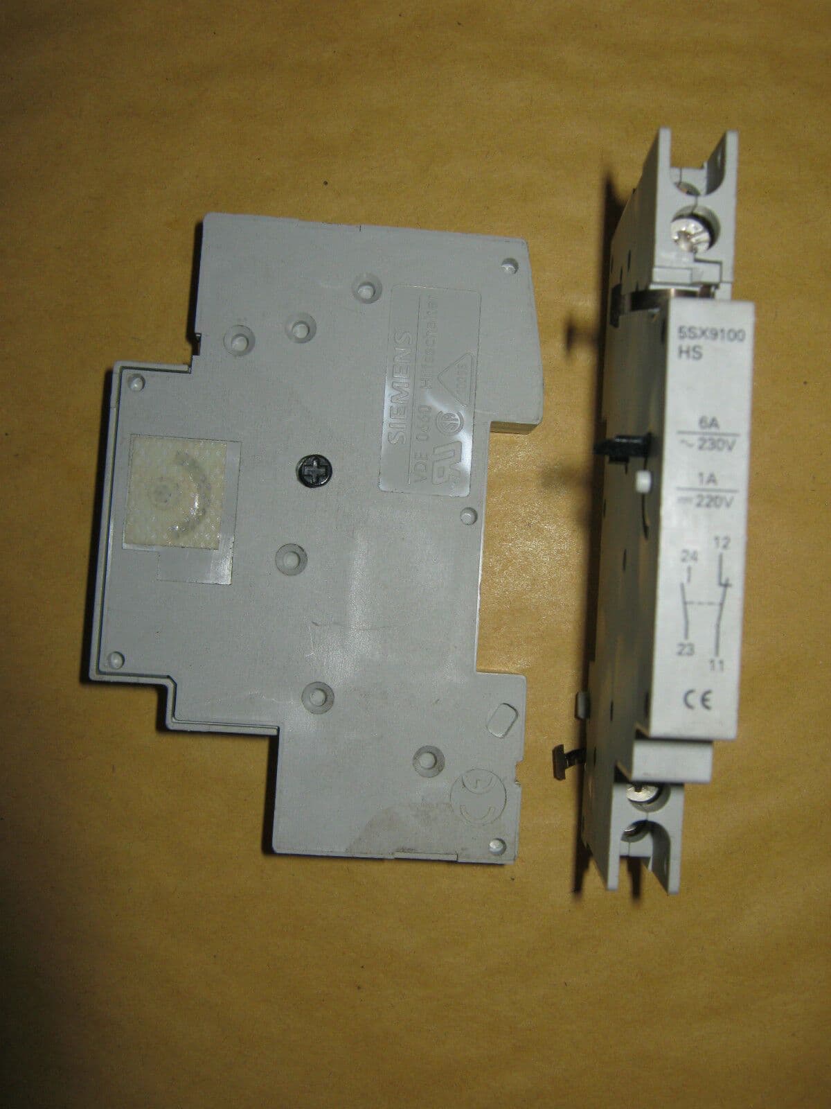 SIEMENS AUXILIARY CONTACT 5SX9100HS