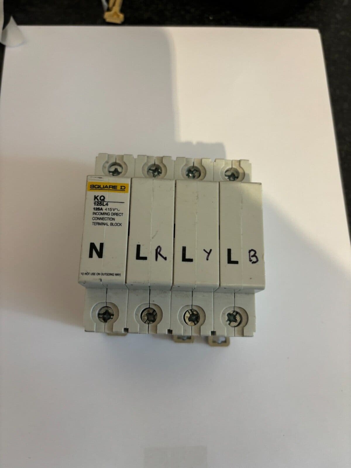 SQUARE D KQ 125L4 125 AMP INCOMING DIRECT CONNECTION TERMINAL BLOCK