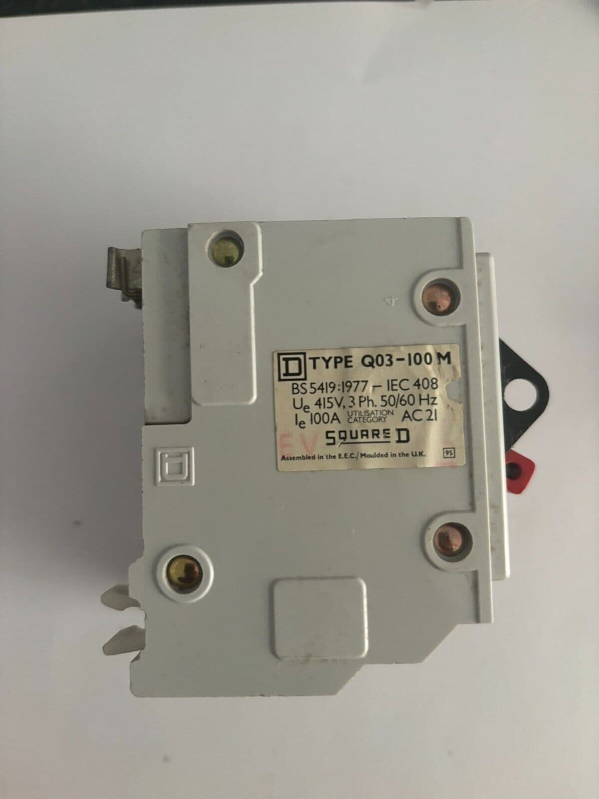 SQUARE D QOE 100 AMP QO3-100M TRIPLE POLE MAIN SWITCH DISCONNECTOR