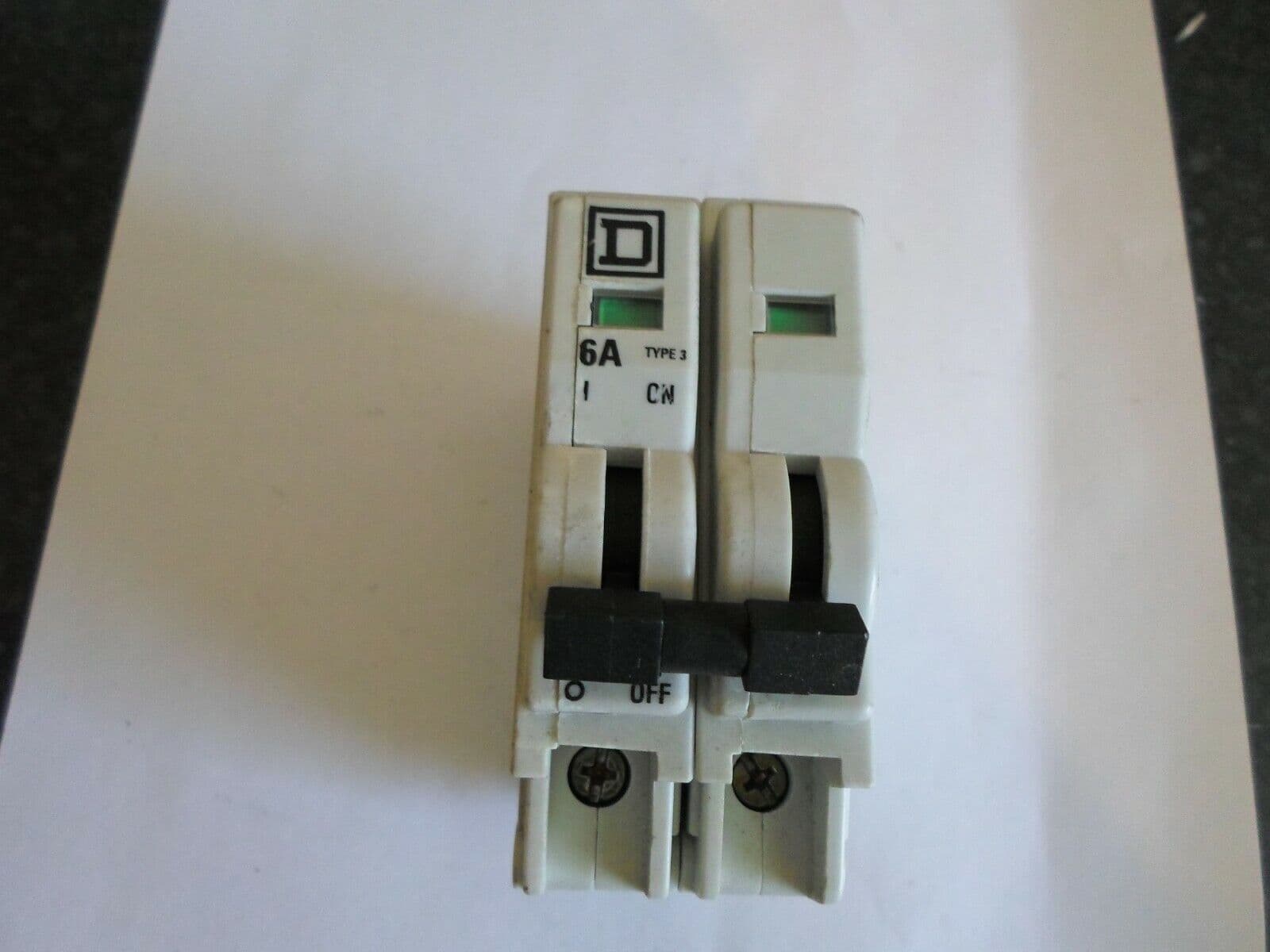 SQUARE D QOE 6 AMP TYPE 3 M9 DOUBLE POLE MCB CIRCUIT BREAKER