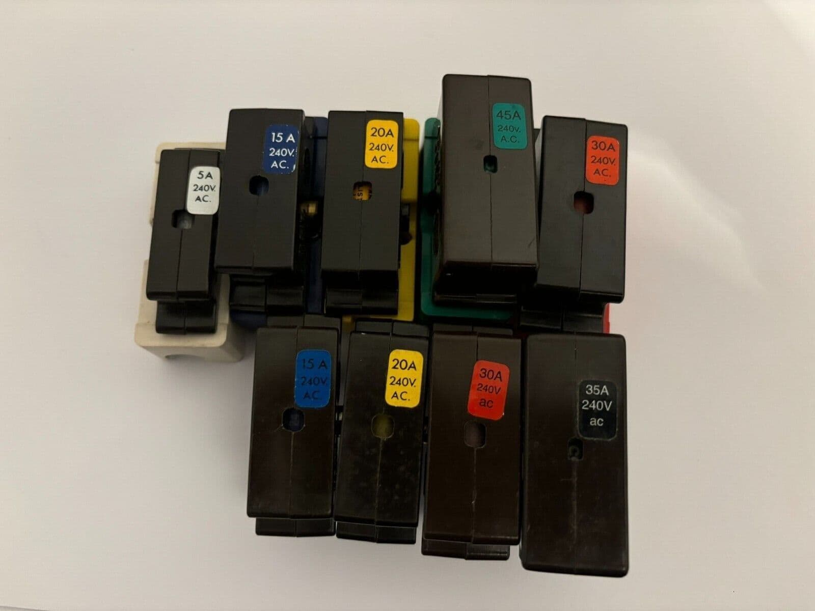 WYLEX 5 15 20 30 35 40 AMP HRC CARTRIDGE FUSE ASSEMBLY