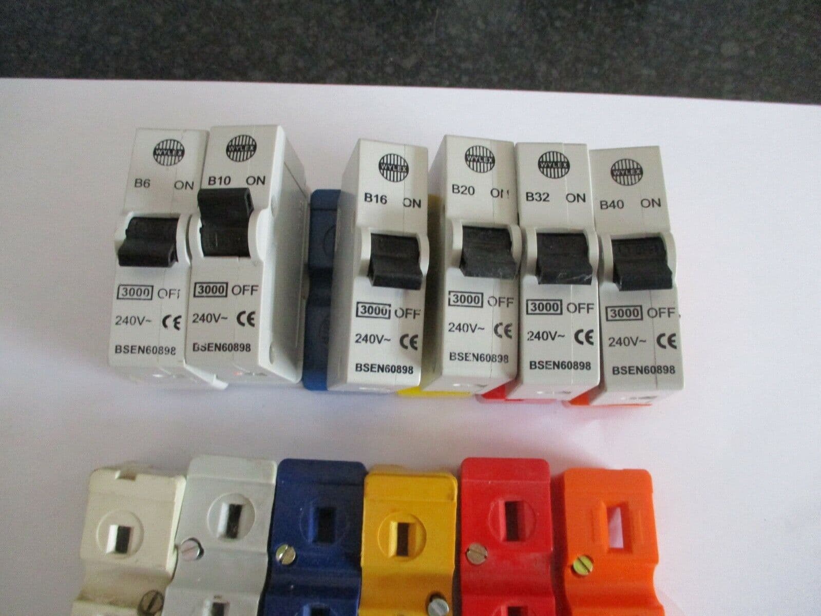 WYLEX ABB B6 B10 B16 B20 B32 B40 PLUG IN MCBS WITH / WITHOUT BASES BS 60898