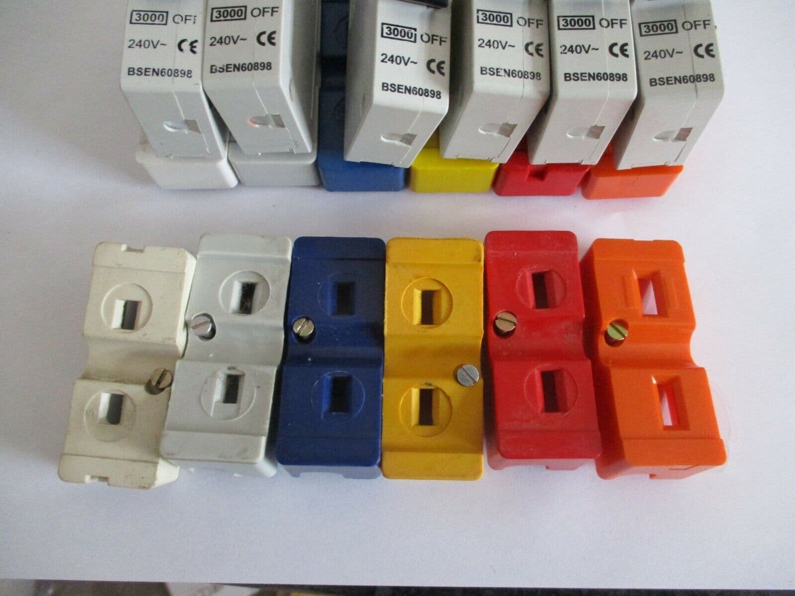 WYLEX ABB B6 B10 B16 B20 B32 B40 PLUG IN MCBS WITH / WITHOUT BASES BS 60898