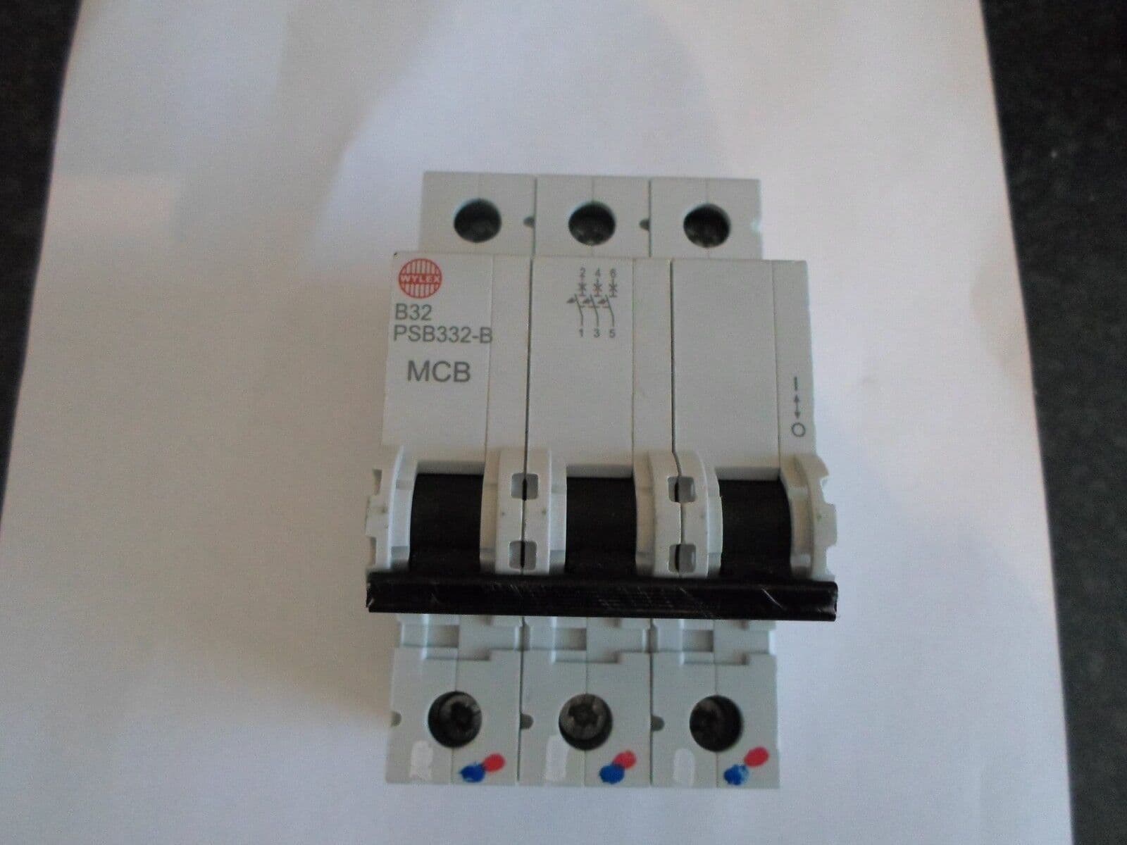 WYLEX B32 32 AMP PSB332-B 10KA TRIPLE POLE MCB CIRCUIT BREAKER RECENT