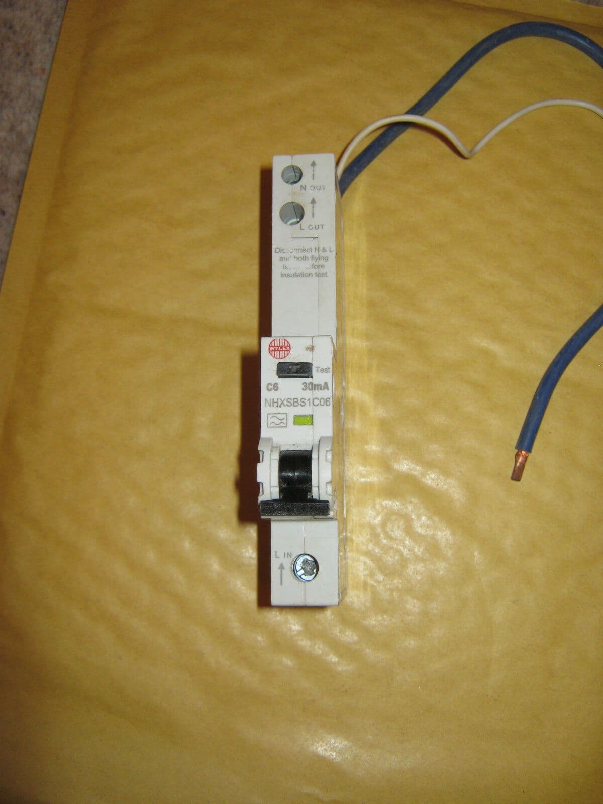 WYLEX C6 6 AMP 30mA NHXSBS1C06 RCBO CIRCUIT BREAKER