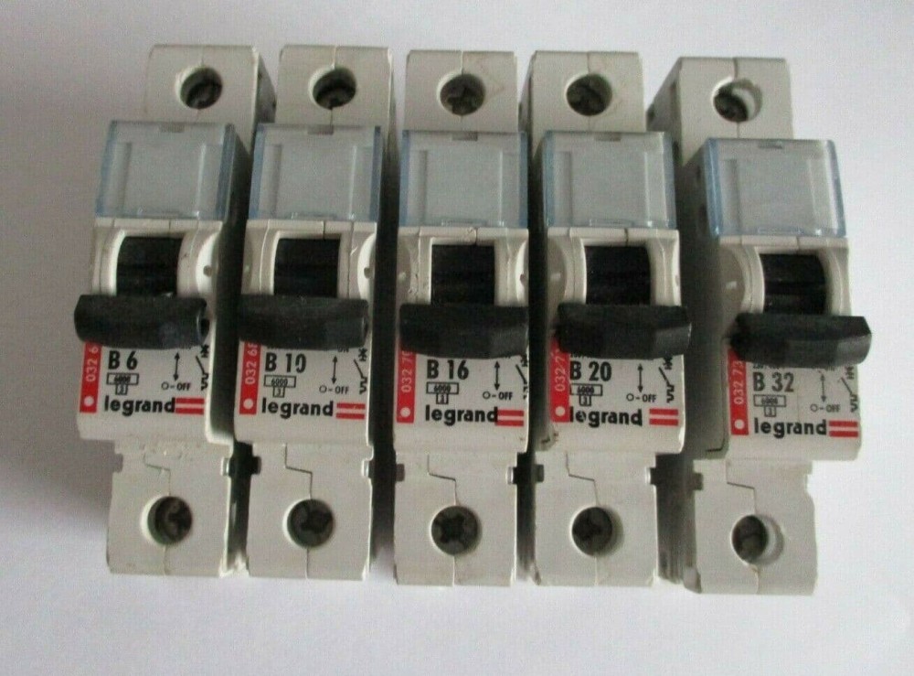 LEGRAND 032 RANGE B6 B10 B16 B20 B32 B40 6KA SINGLE POLE MCB CIRCUIT BREAKERS