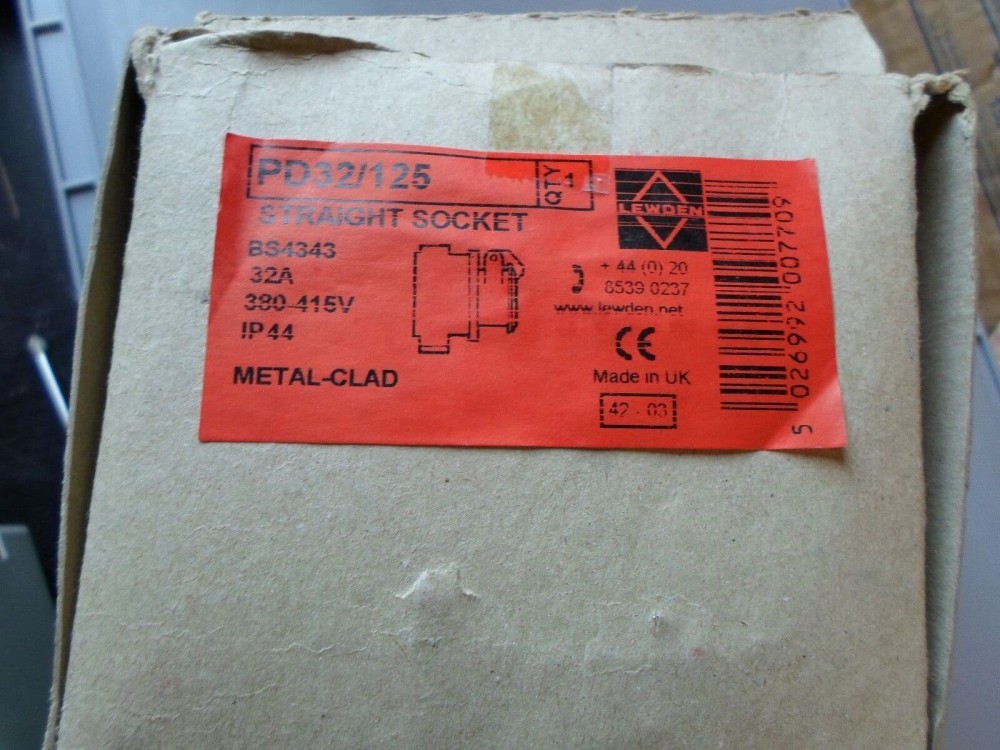 LEWDEN PD32/125 32 AMP BS4343 STRAIGHT SOCKET