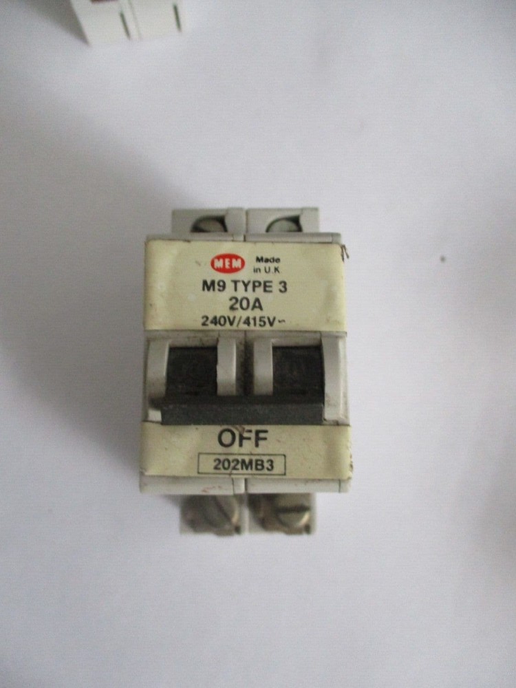 MEM 16 AMP TYPE 3 M9 162MB3 DOUBLE POLE MCB CIRCUIT BREAKER