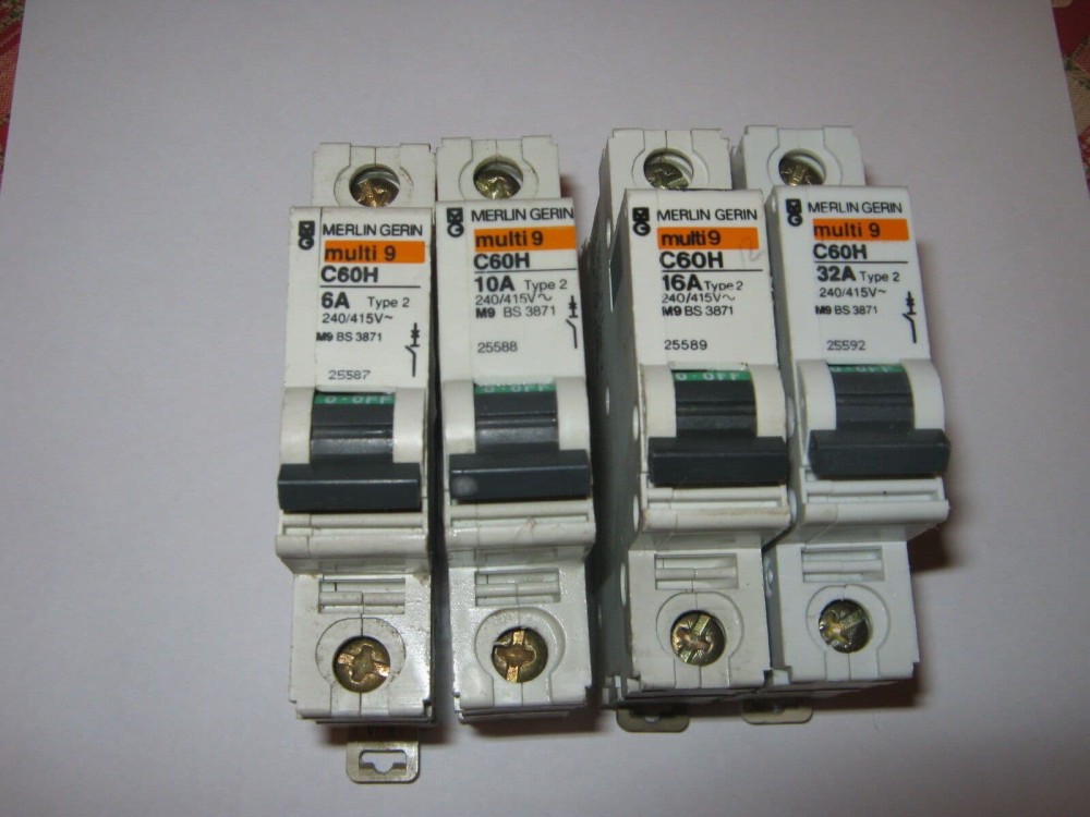 MERLIN GERIN C60HD 2A 6A 10A 32A TYPE 4 BS 3871 MCB CIRCUIT BREAKERS