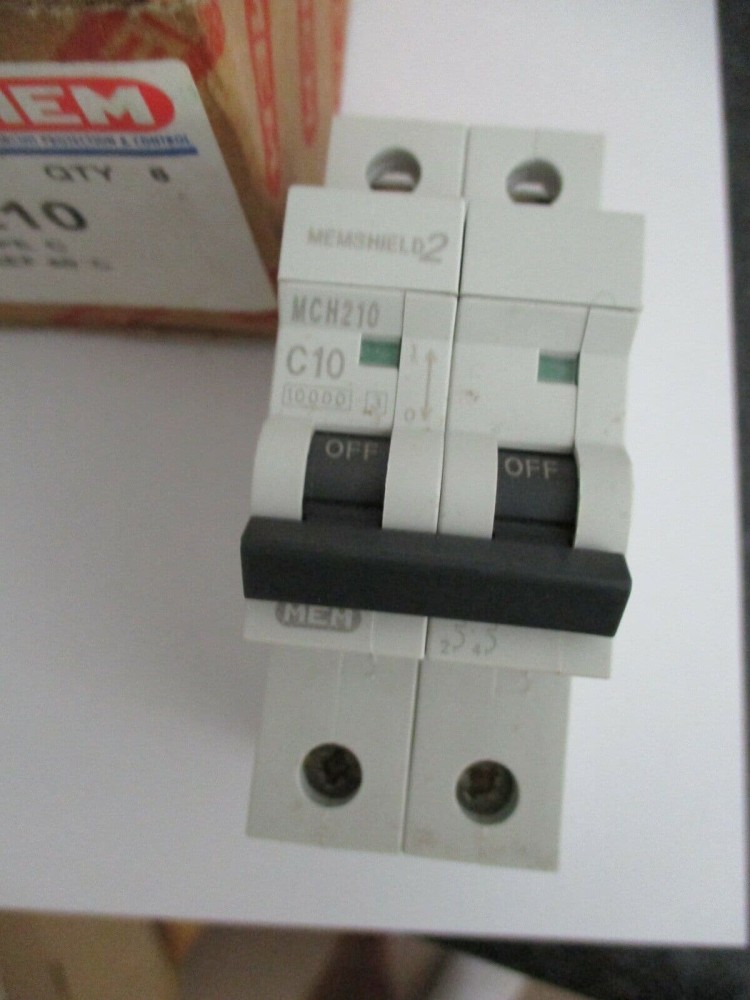 NEW MEM MEMSHIELD 2 MCH210 C10 10KA DOUBLE POLE MCB CIRCUIT BREAKER
